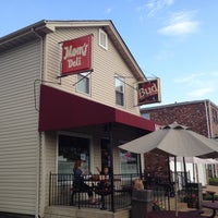 Mom's Deli - Lindenwood Park - 4412 Jamieson Ave