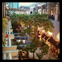 Ala Moana Center - Ala Moana - Kakaako - Honolulu, HI