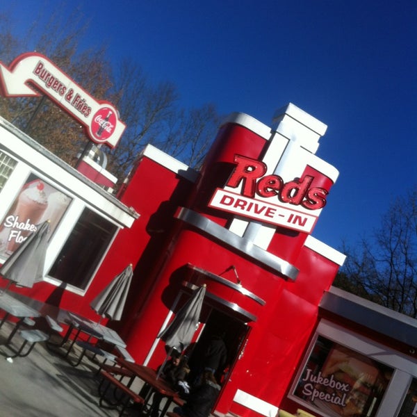 Reds Drive-In Diner - 984-1010 Dollywood Ln