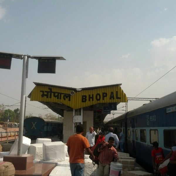 Bhopal Railway Station - Train Station