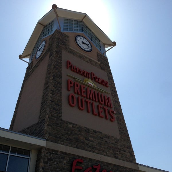 Pleasant Prairie Premium Outlets - Pleasant Prairie, WI