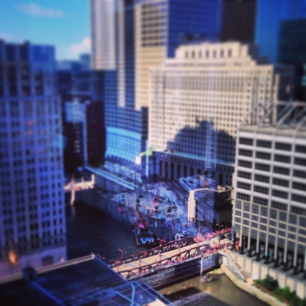 Ernst & Young - The Loop - 155 N Wacker Dr