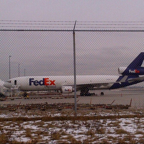 FedEx Headquarters - Toronto Pearson International Airport ...