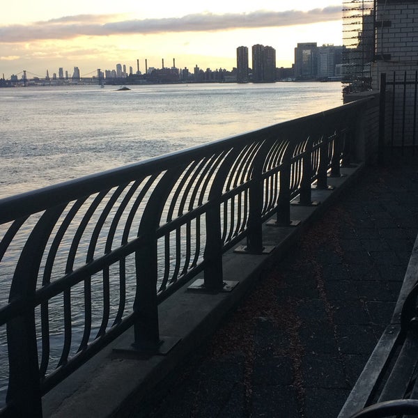 Sutton Place Park - Sutton Place - New York, NY