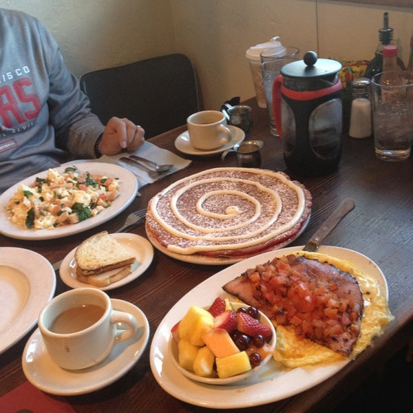 The Griddle Cafe - 7916 W Sunset Blvd