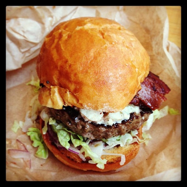 Little Big Burger - Pearl - 122 NW 10th Ave