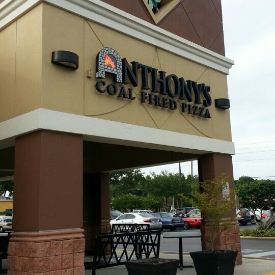 Anthony's Coal Fired Pizza - 2532 N McMullen Booth Rd