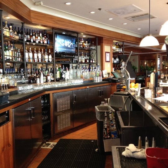 Daily Grill - Georgetown - Bar in Washington