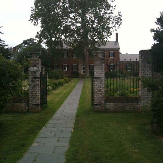 Chatham Manor - History Museum