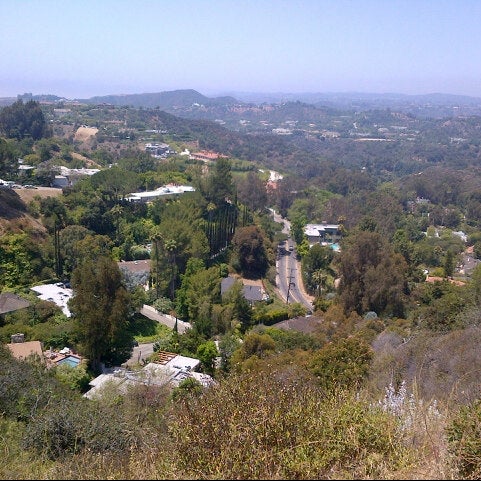 Fryman Canyon - Trail in Studio City