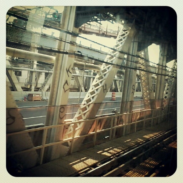 MTA Subway - Manhattan Bridge (B/D/N/Q) - 125 tips from 9046 visitors