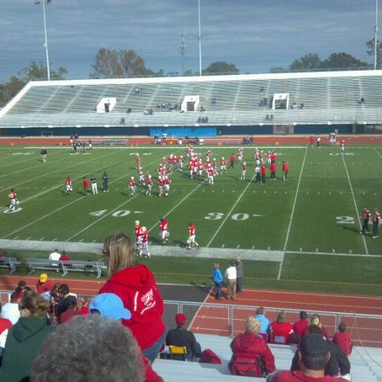 Joe Yenni Stadium - Football Stadium