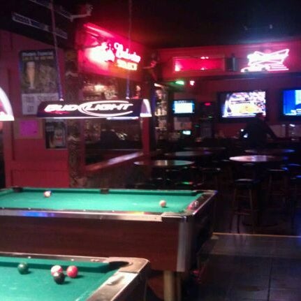 Hot Shots Bar & Grill - 2 tips from 149 visitors