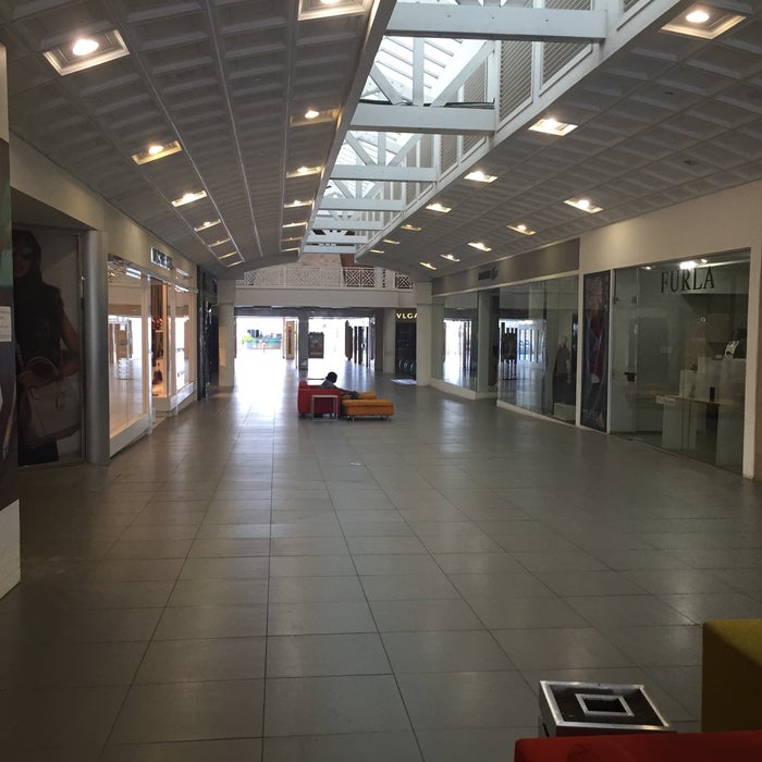Renaissance Mall reviews, photos - Oranjestad - Aruba - GayCities Aruba