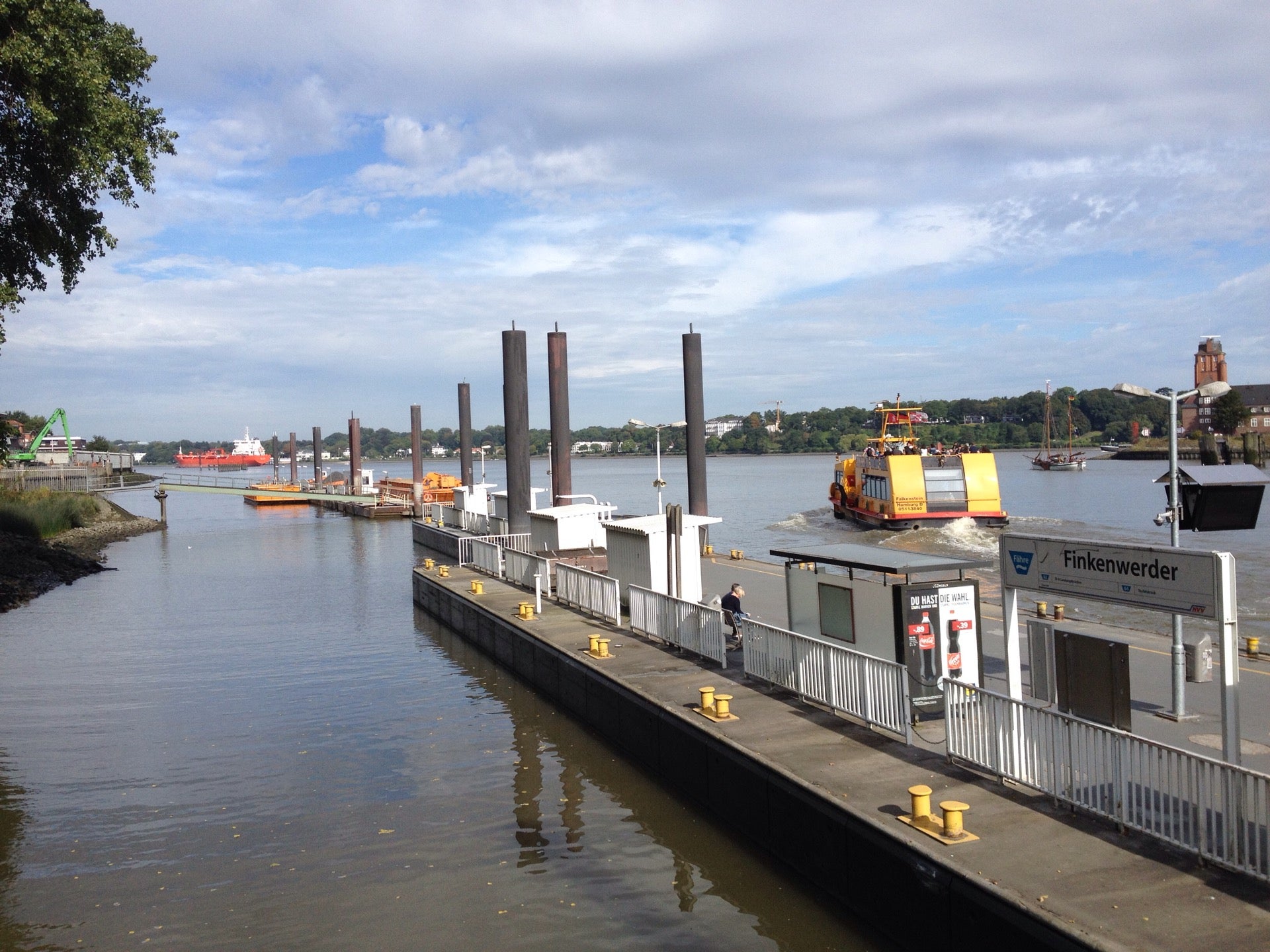 Landungsbrücke Finkenwerder in Hamburg – speisekarte.de