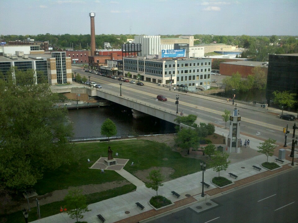 Radisson Hotel Lansing reviews, photos - Downtown - Lansing - GayCities ...